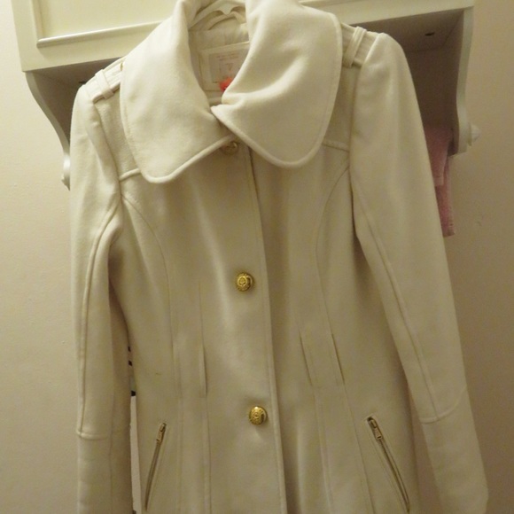 Guess | Jackets & Coats | White Guess Coat With Gold Detailing | Poshmark